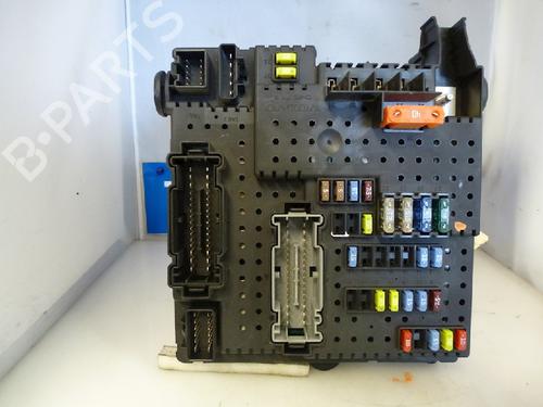 Caixa de fusíveis VOLVO V70 II (285) D5 6197258 | B-Parts