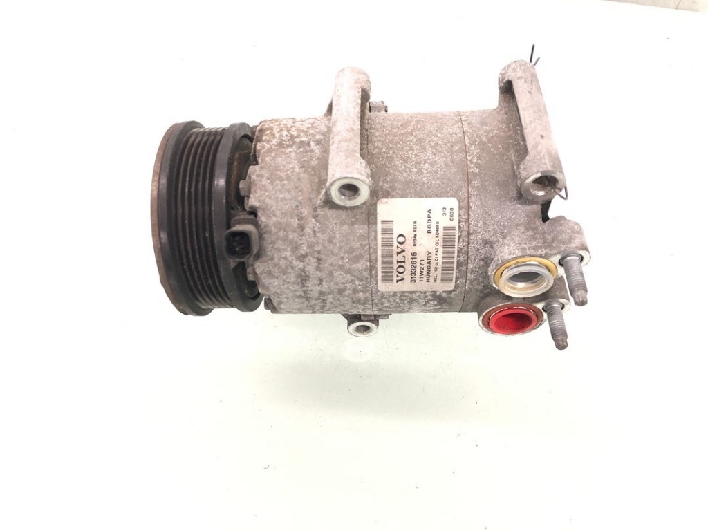 AC compressor VOLVO V60 I (155) T4 12486952 | B-Parts