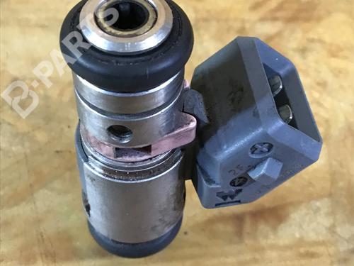 Injector RENAULT TWINGO I (C06_) 1.2 16V (C06C, C06D, C06K) 10800783 ...