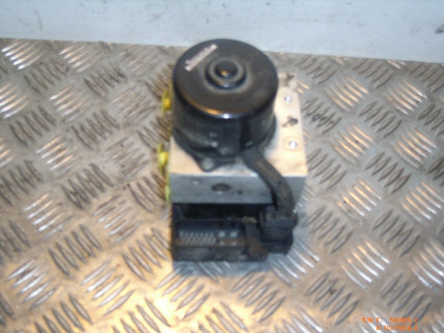 ABS pump SEAT CORDOBA (6K2) 1.9 TDI 2555473 | B-Parts
