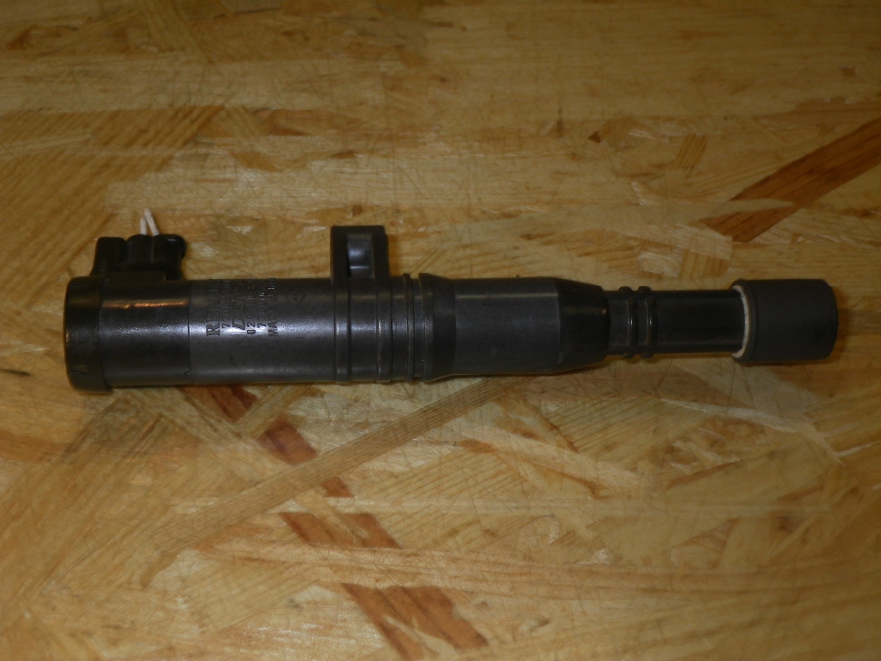 Ignition coil RENAULT CLIO II (BB_, CB_) 1.4 16V (B/CB0P, BB13) 2567525 ...