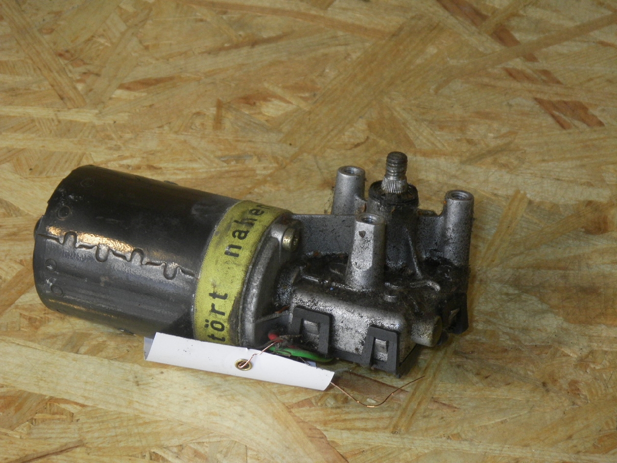 Front wiper motor AUDI A4 B5 (8D2) 1.6 2568077 | B-Parts