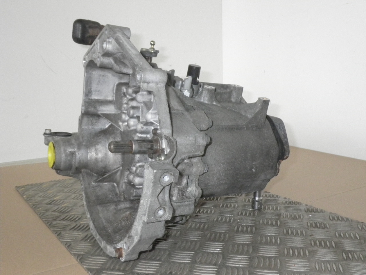 Manual gearbox CITROËN C2 (JM_) 1.4 CITROEN: 20CP24 | B-Parts