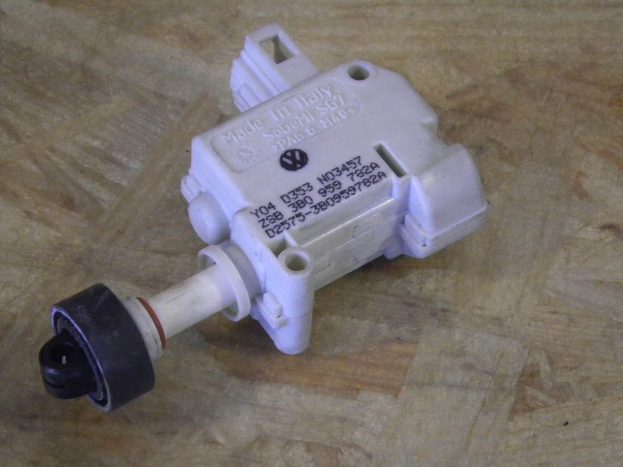 Electronic module AUDI A6 Avant (4F5, C6) 4.2 quattro OE: 3B0959782A ...