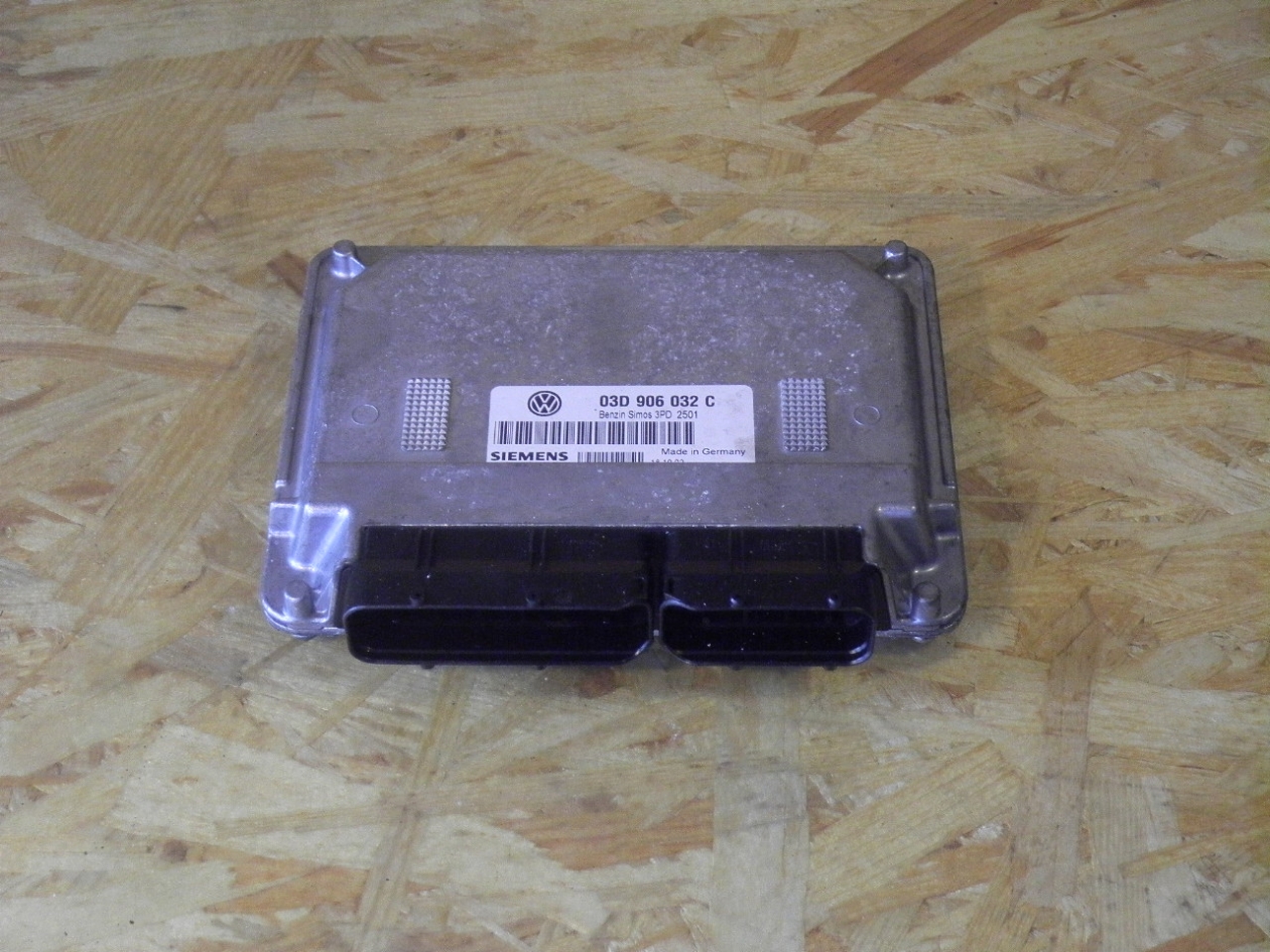 Engine control unit (ECU) VW POLO IV (9N_, 9A_) 1.2 2570153 | B-Parts