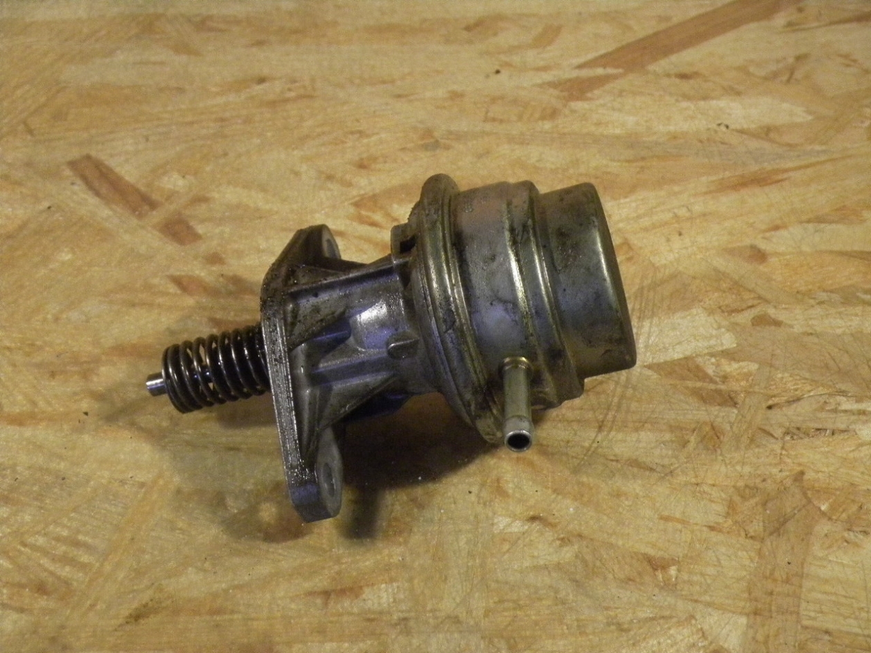 Kraftstoffpumpe VW POLO II (86C, 80) 1.0 2570169 | B-Parts