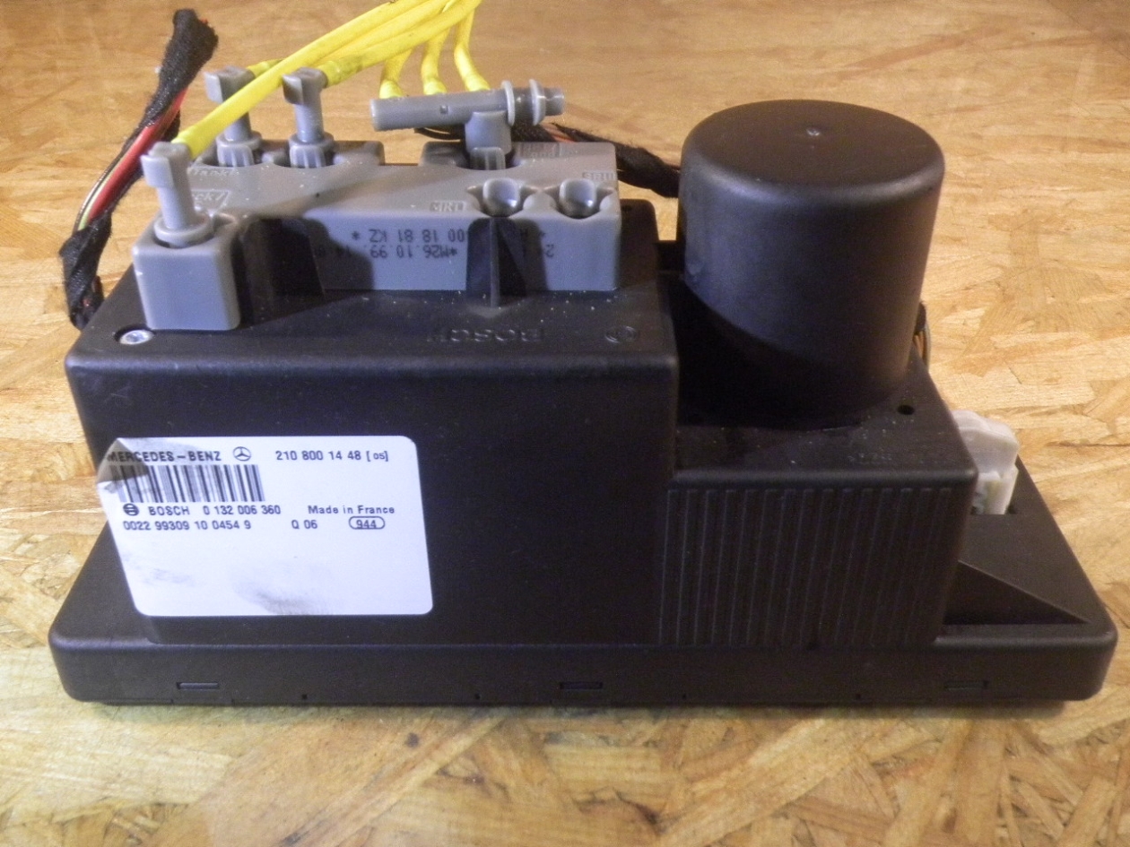 Central lock pump MERCEDES-BENZ E-CLASS (W210) E 220 CDI (210.006 ...