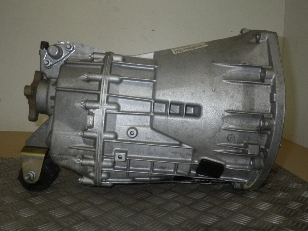 Manual gearbox MERCEDES-BENZ SPRINTER 2-t Van (B901, B902) 211 CDI ...