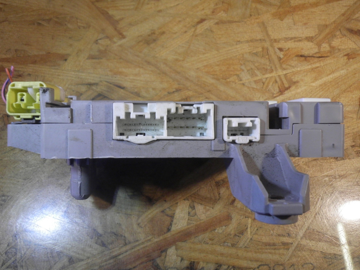 Control unit MAZDA 6 Station Wagon (GY) 1.8 GR1N67560|MAZDA|Info lesen ...