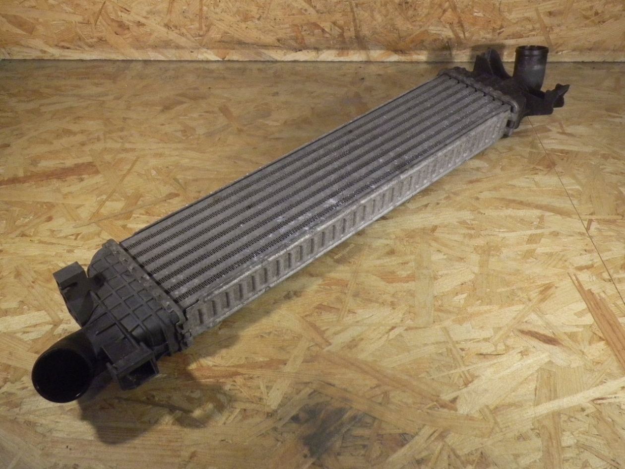 Intercooler VOLVO V50 (545) 2.0 D 2579478 | B-Parts