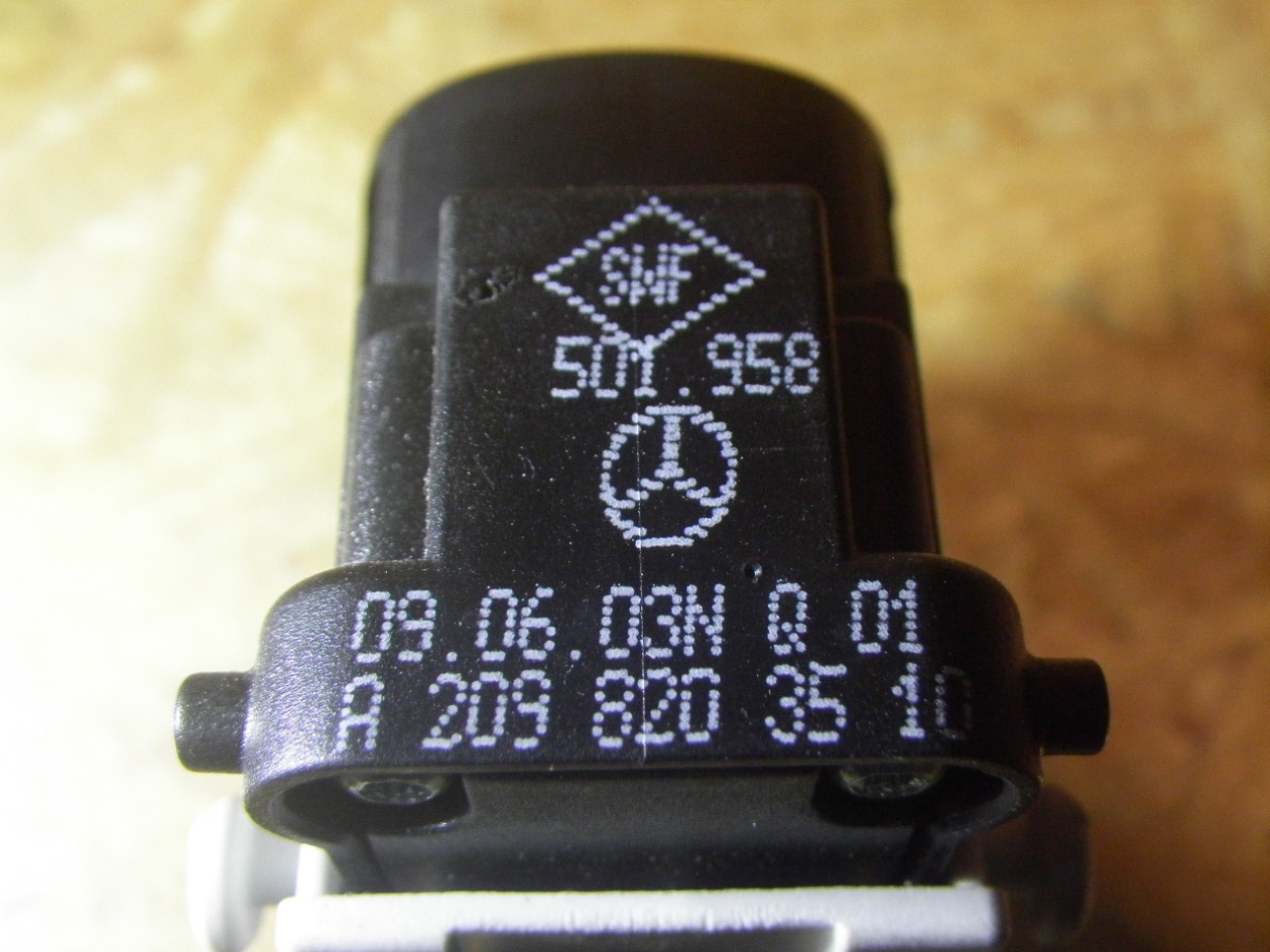 Switch MERCEDES-BENZ CLK (C209) 270 CDI (209.316) 2790110 | B-Parts