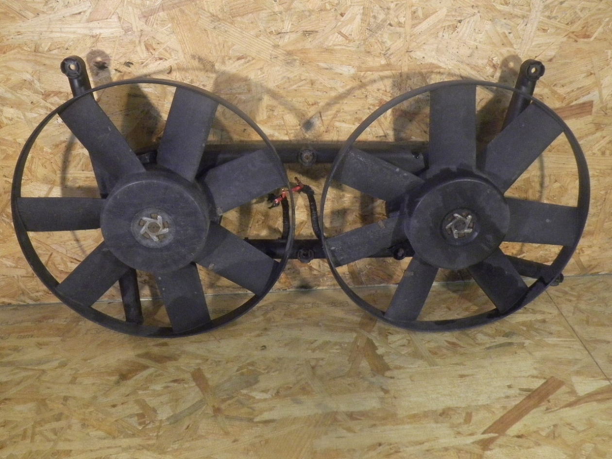 Radiator fan VW TRANSPORTER T4 Van (70A, 70H, 7DA, 7DH) 2.4 D 2576759 ...