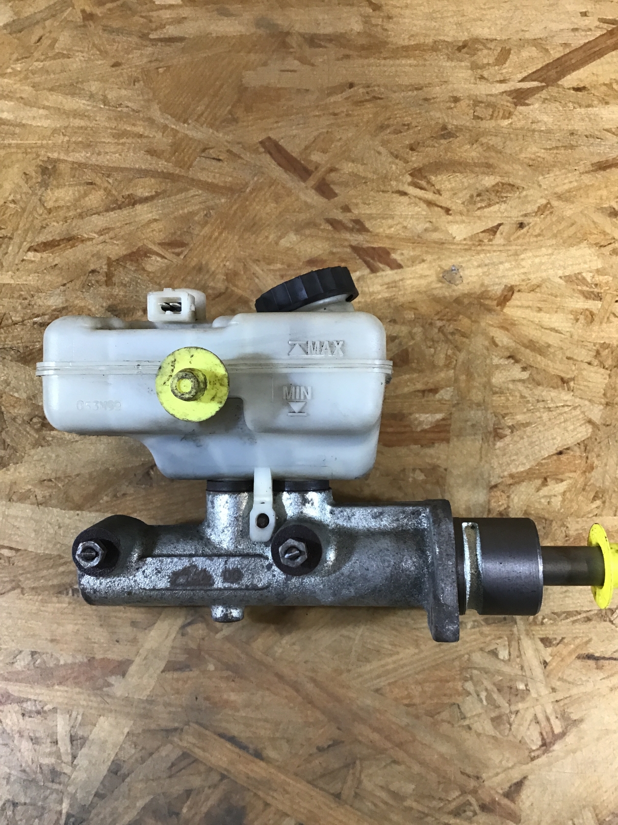 Brake master cylinder MERCEDES-BENZ SPRINTER 2-t Van (B901, B902) 210 D ...