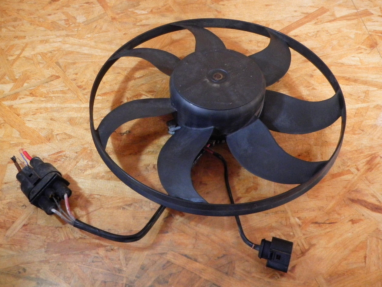 Radiator fan VW TOURAN (1T1, 1T2) 1.9 TDI 4471446 | B-Parts