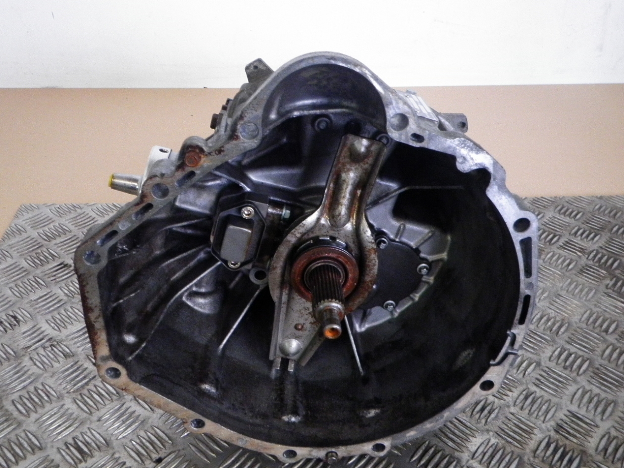 Manual gearbox MERCEDES-BENZ SPRINTER 2-t Van (B901, B902) 210 D ...