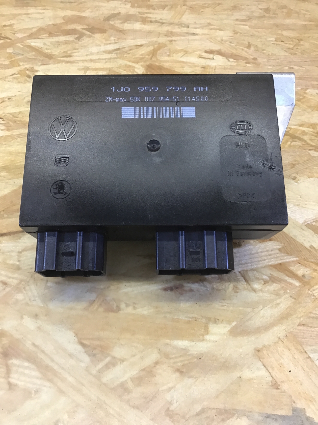 Control unit VW GOLF IV (1J1) 1.4 16V 9220078 | B-Parts