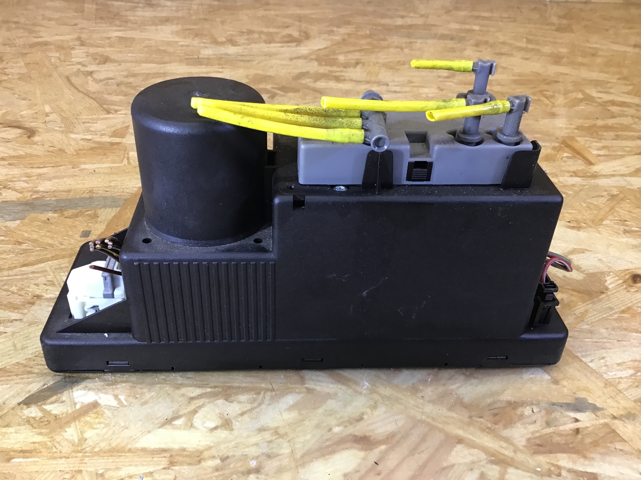 Central lock pump MERCEDES-BENZ E-CLASS (W210) E 320 CDI (210.026 ...