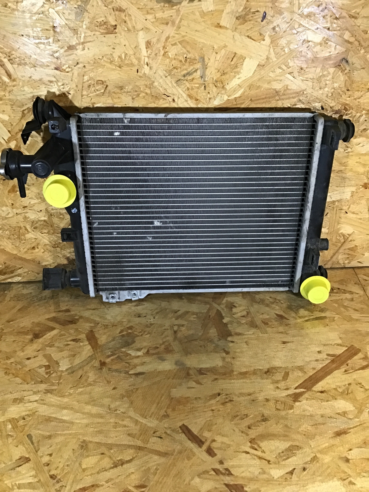 Water radiator HYUNDAI GETZ (TB) 1.3 6076549 | B-Parts