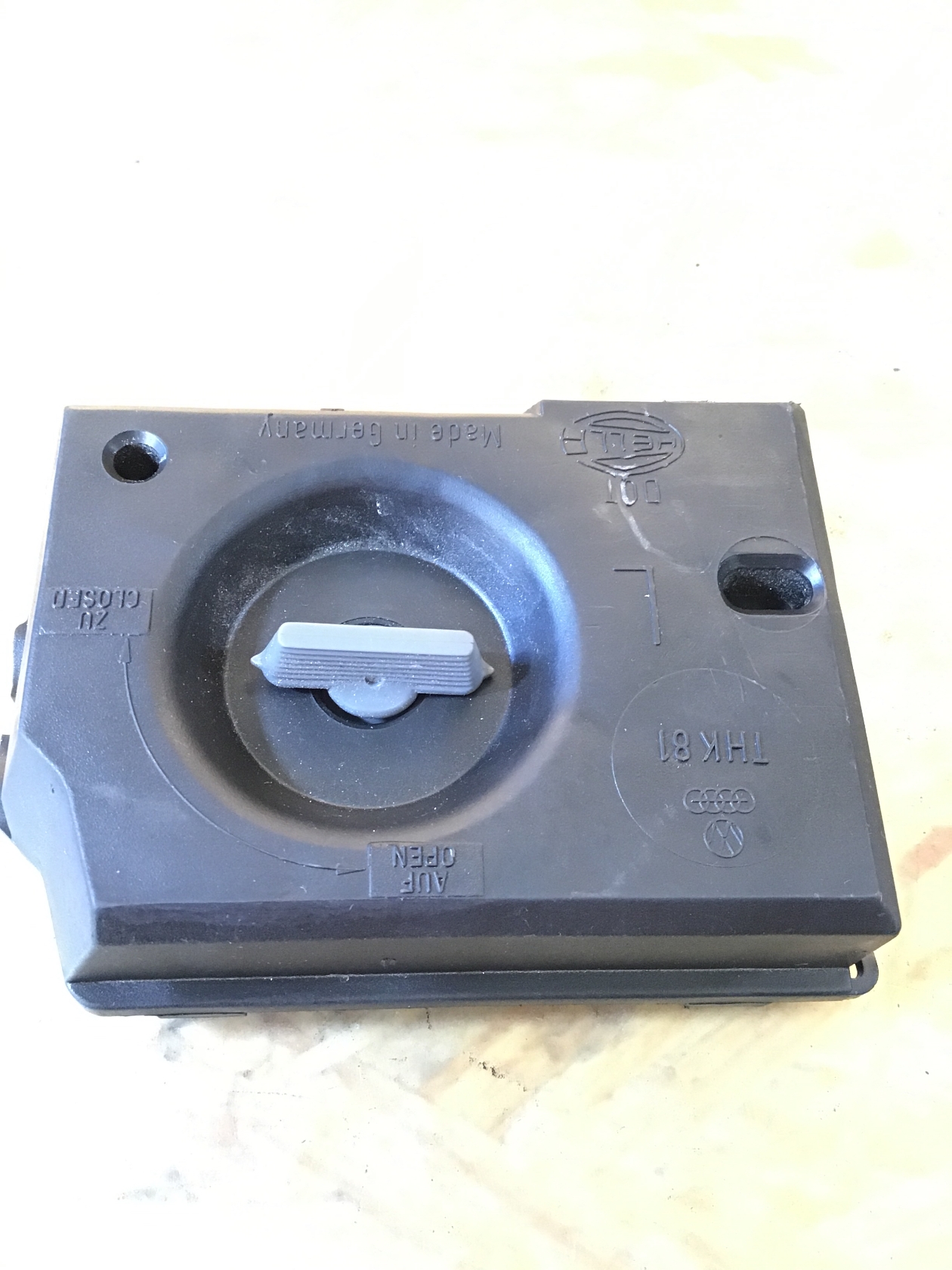 Rückleuchte Links AUDI 80 B4 Saloon (8C2) 2.0 E 7758402 | B-Parts