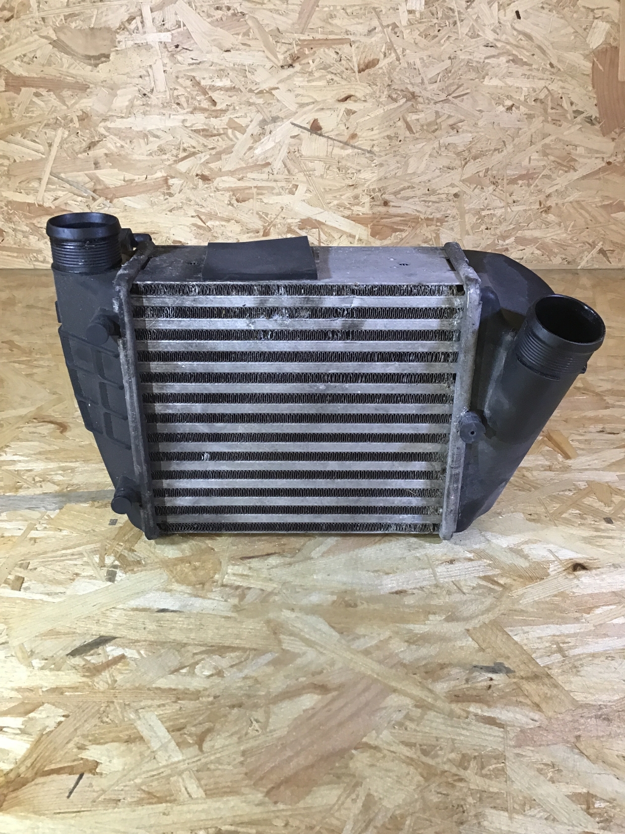 Intercooler AUDI A4 B7 Convertible (8HE) 3.0 TDI quattro 8488471 | B-Parts