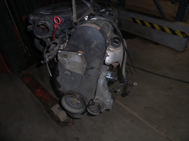 Motor VW POLO (6N1) 75 1.6 | B-Parts