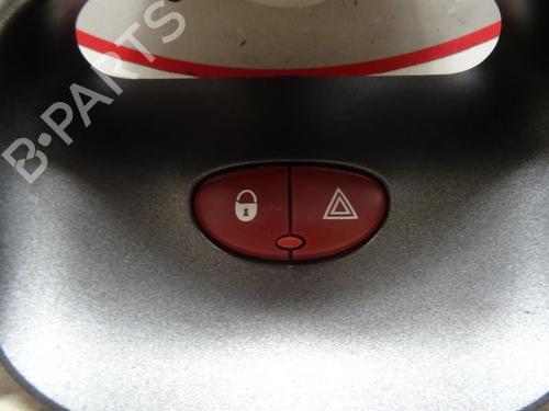 Warnblinkschalter PEUGEOT 206 Hatchback (2A/C) 1.4 i 13228828 | B-Parts