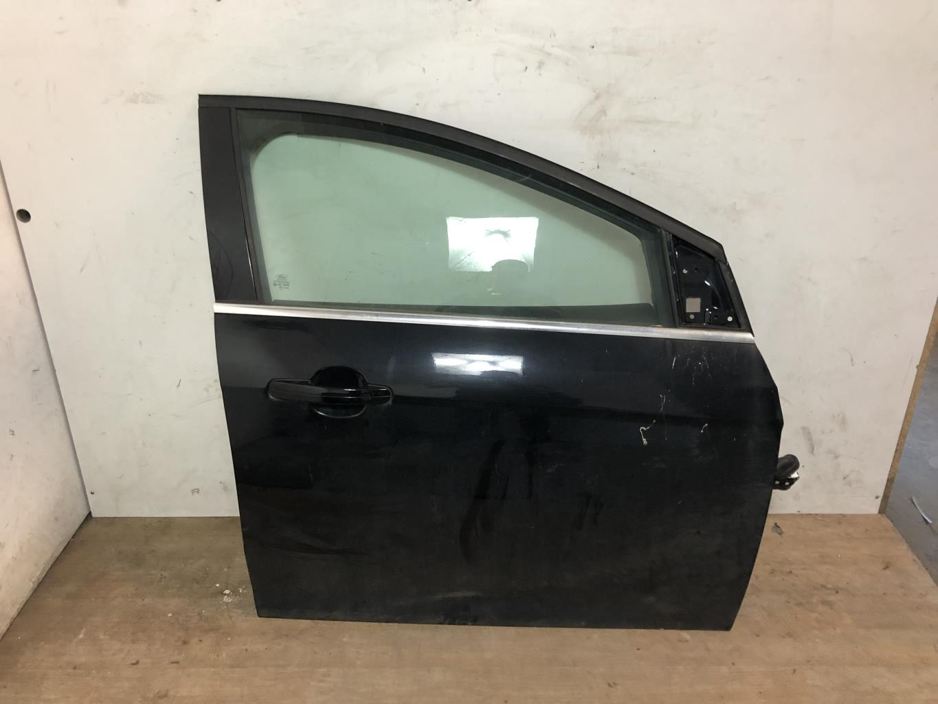 Tür rechts vorne FORD FOCUS III 1.6 TDCi 15784402 | B-Parts