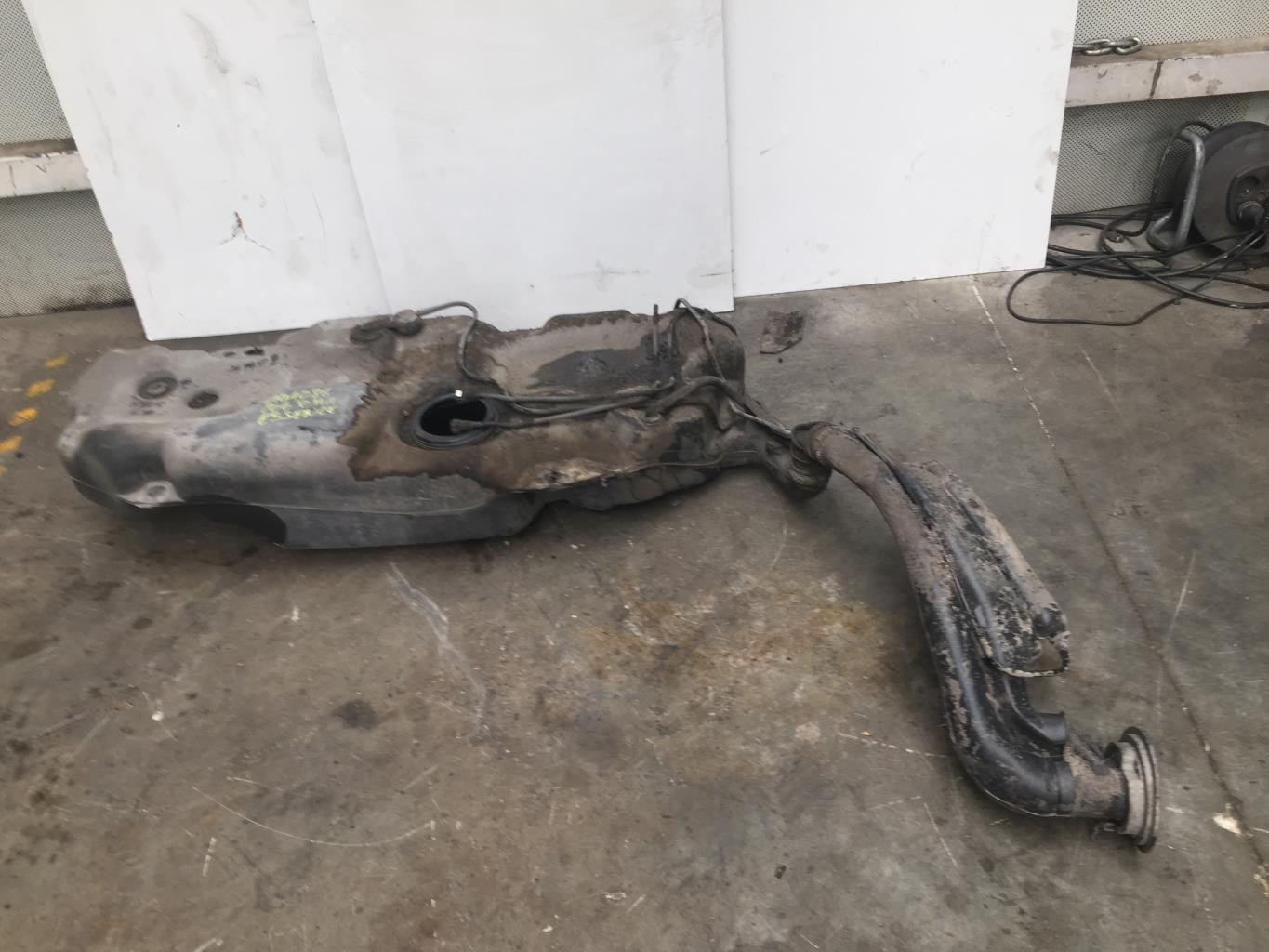 Fuel tank PEUGEOT 206 CC (2D) 2.0 S16 15784569 | B-Parts