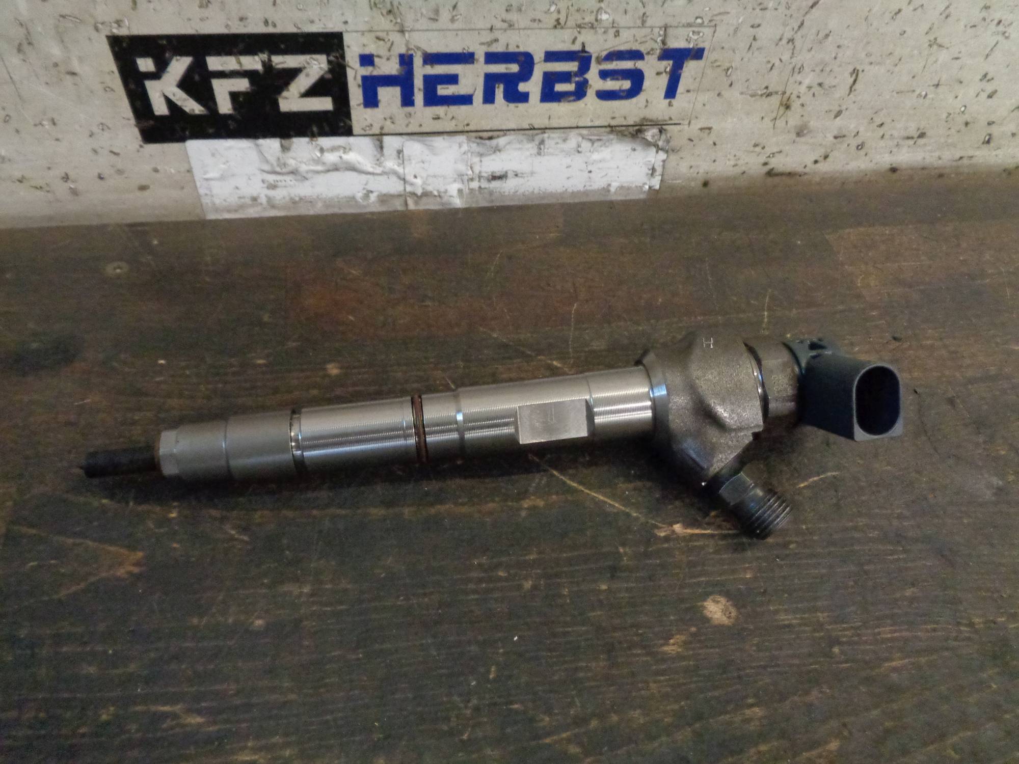 Injector VW PASSAT B8 Variant (3G5, CB5) 2.0 TDI 13435507 | B-Parts