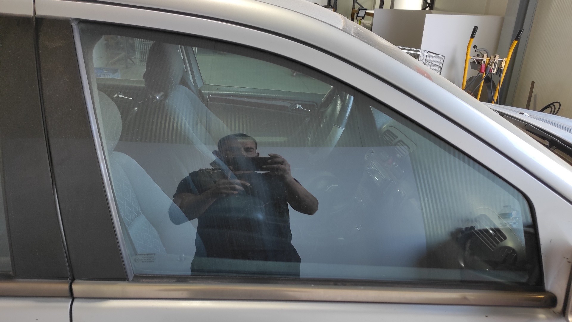 Dør rude højre foran MERCEDES-BENZ C-CLASS (W203) 17574450 | B-Parts