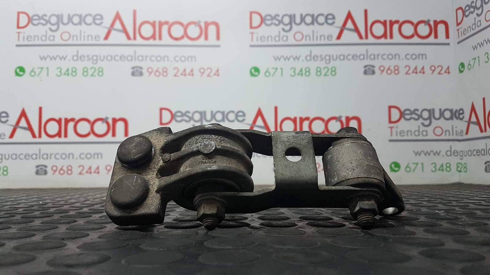 Engine mount VOLVO XC90 I (275) D5 AWD 10263324 | B-Parts