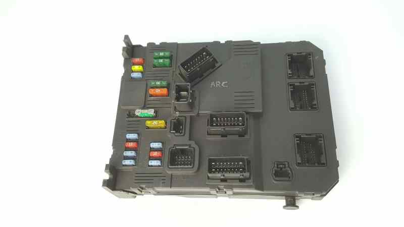 Fuse box CITROËN BERLINGO / BERLINGO FIRST Box Body/MPV (M_) 1.9 D 70 (MBWJZ, MCWJZ) 7713919 | B ...