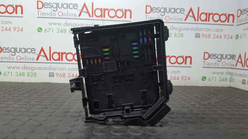 Fuse box RENAULT MEGANE IV Hatchback (B9A/M/N_) 1.2 TCe 130 (B9MR ...
