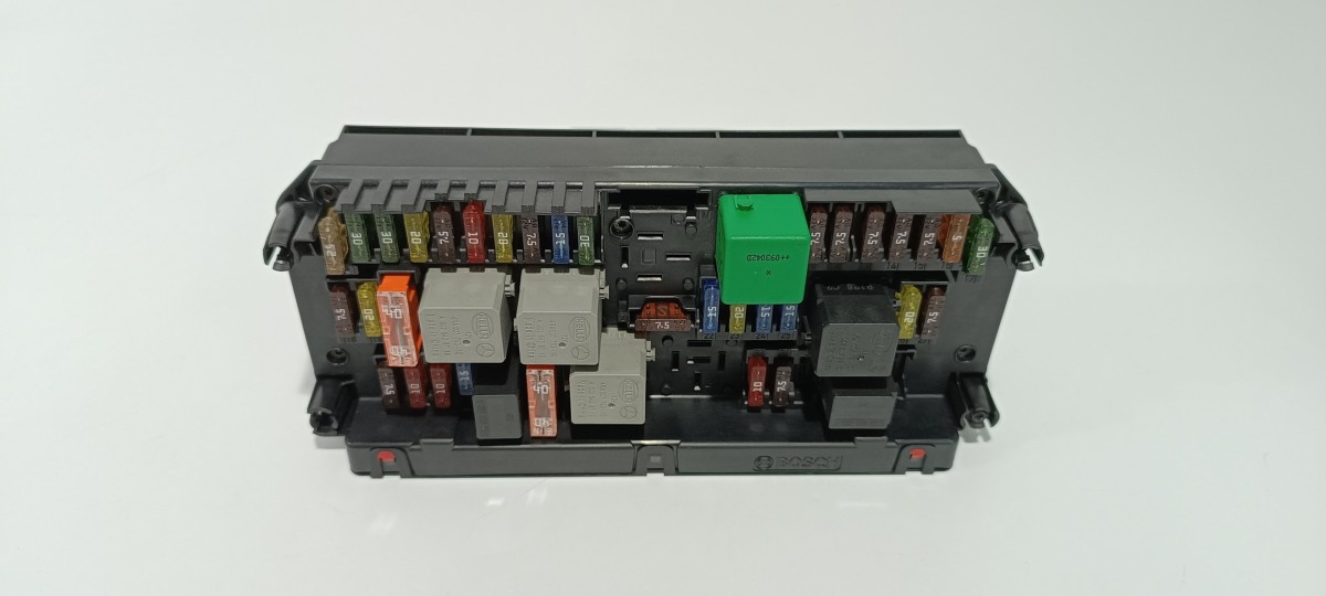 Fuse box MERCEDES-BENZ C-CLASS (W204) C 350 CDI (204.022) 13418546 | B ...