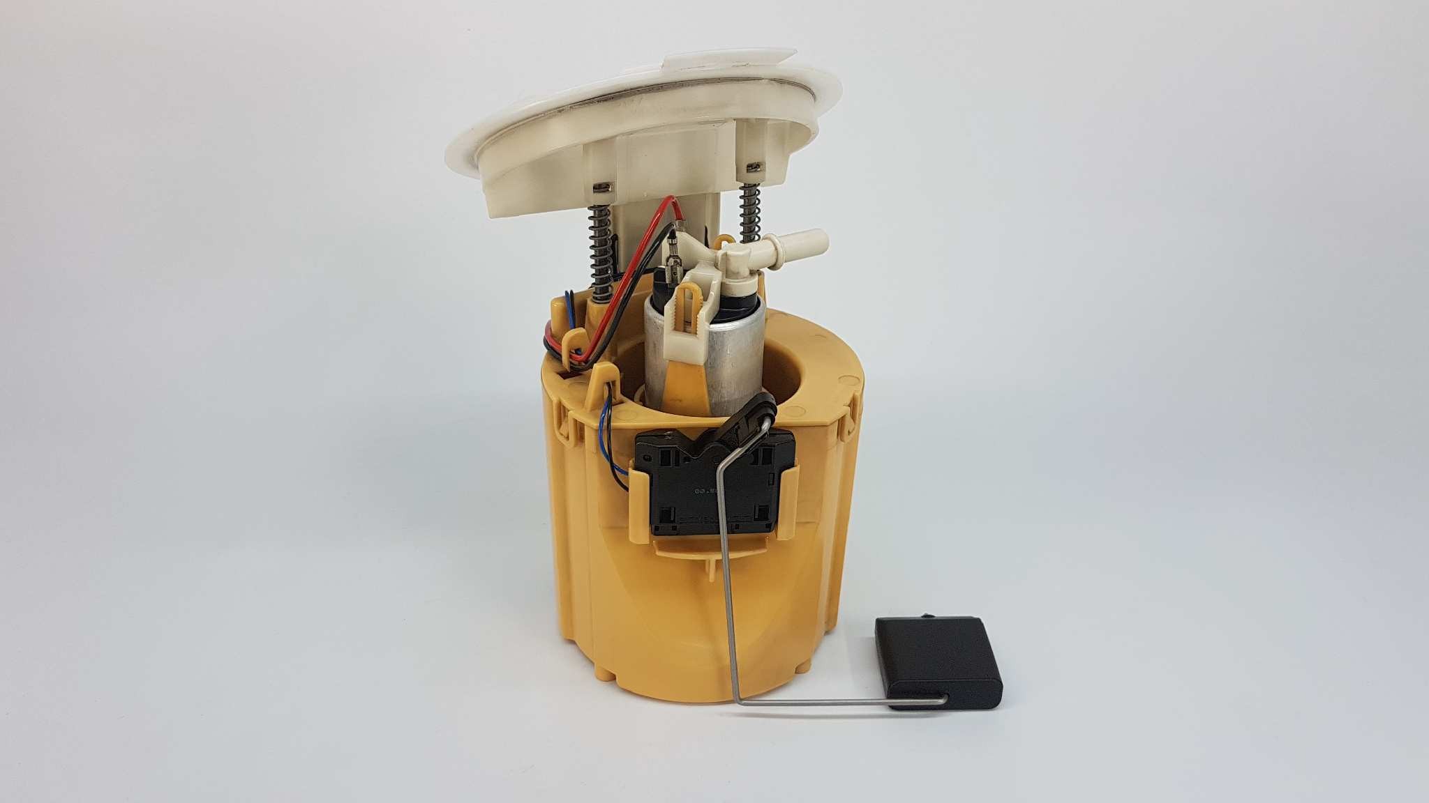 Fuel pump MERCEDES-BENZ E-CLASS (W212) E 220 CDI / BlueTEC (212.001 ...
