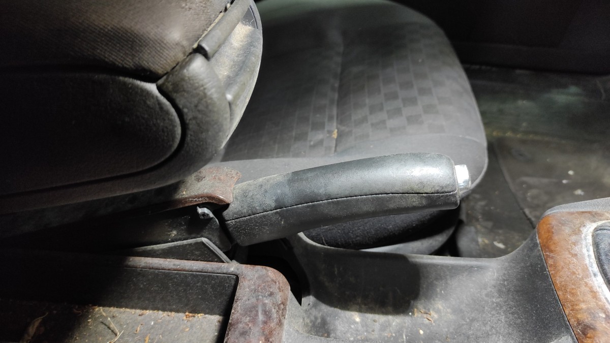 Hand Brake Audi A6 C5 4b2 4b4 2 5 Tdi 13242398 B Parts