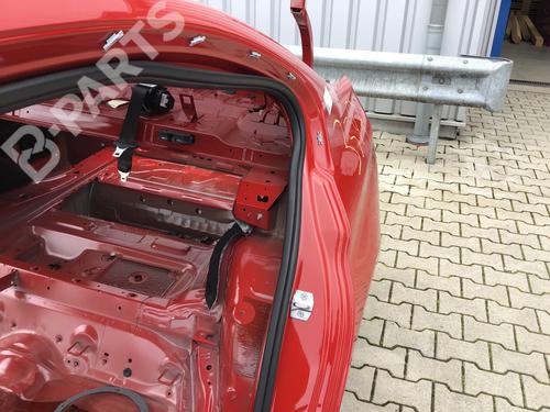 Guarda-lamas trás esquerdo BMW 3 (F30, F80) 330 i 5836705 | B-Parts