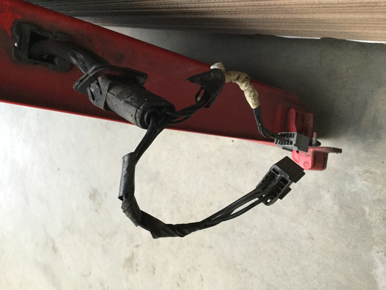 Right tailgate FORD TRANSIT Van (FA_ _) 2.2 TDCi | B-Parts