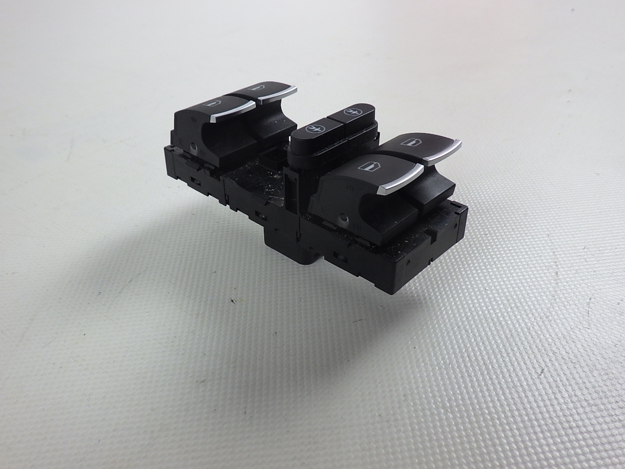 Switch VW TOUAREG (7P5, 7P6) 4.2 V8 TDI 7P6959857B|VW | B-Parts