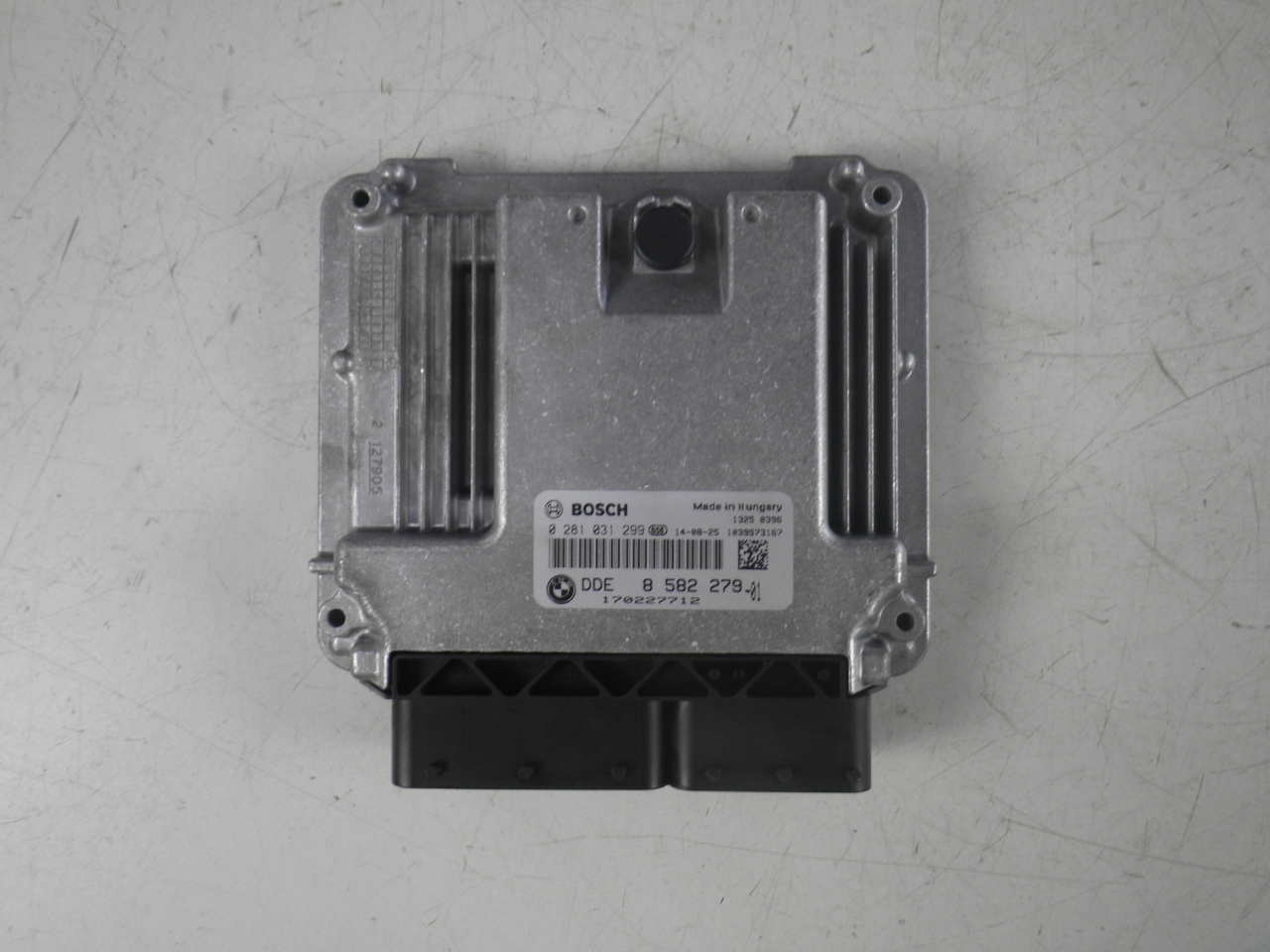 Engine control unit (ECU) BMW 3 (F30, F80) 320 d 2715842 | B-Parts