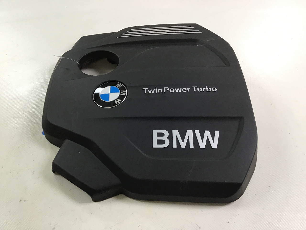 Engine cover BMW 1 (F20) 116 d BMW: 8514198 | B-Parts