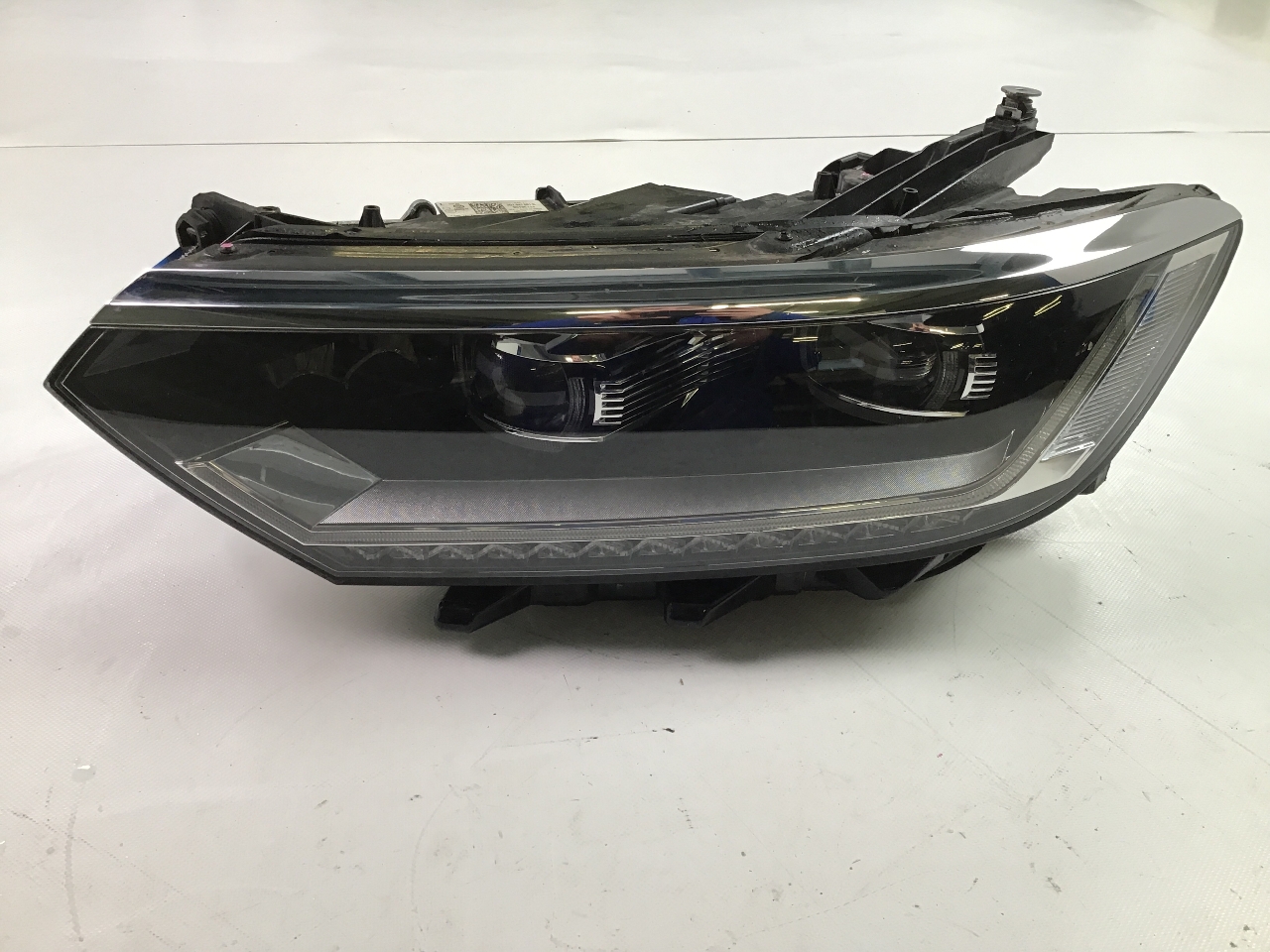 Left headlight VW PASSAT B8 Variant (3G5, CB5) 2.0 TDI 6591214 | B-Parts