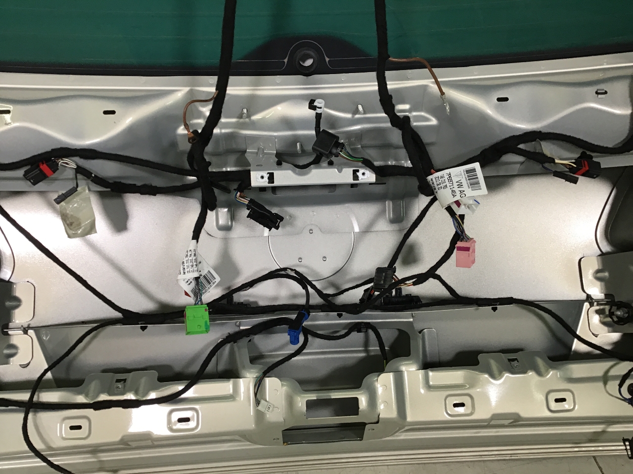 Tailgate VW TOUAREG (7P5, 7P6) 3.0 V6 TDI VW: 7P6827025B | B-Parts