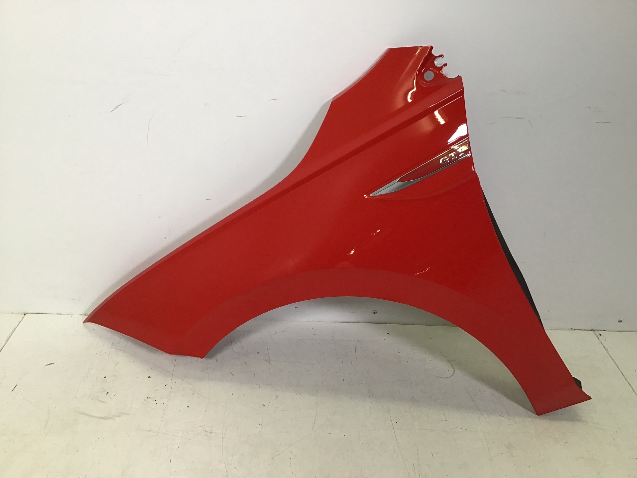 Left front fenders VW POLO VI (AW1, BZ1) 1.0 9974910 | B-Parts