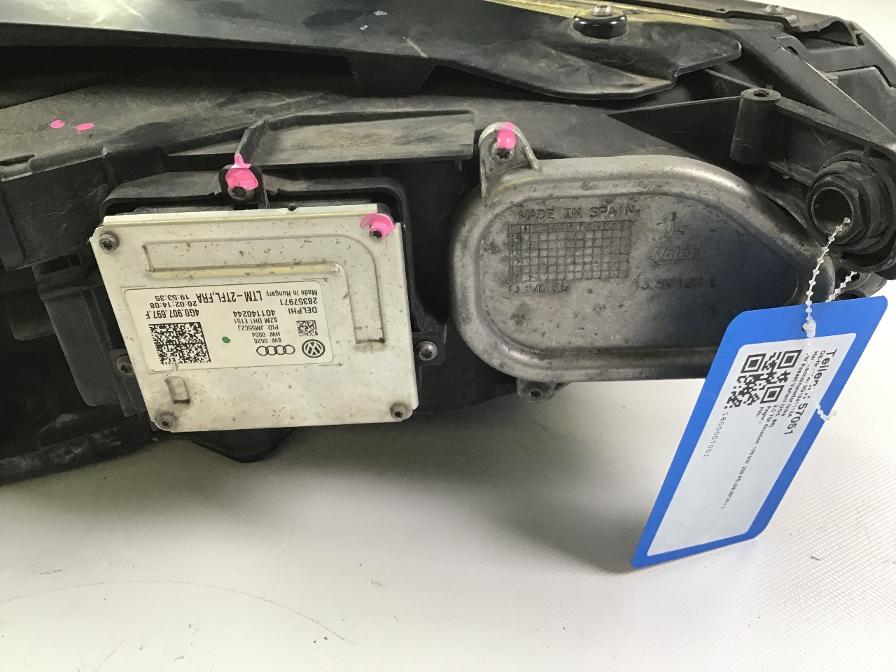 Left headlight VW PASSAT Variant (3G5, CB5) 2.0 TDI 4motion VW ...