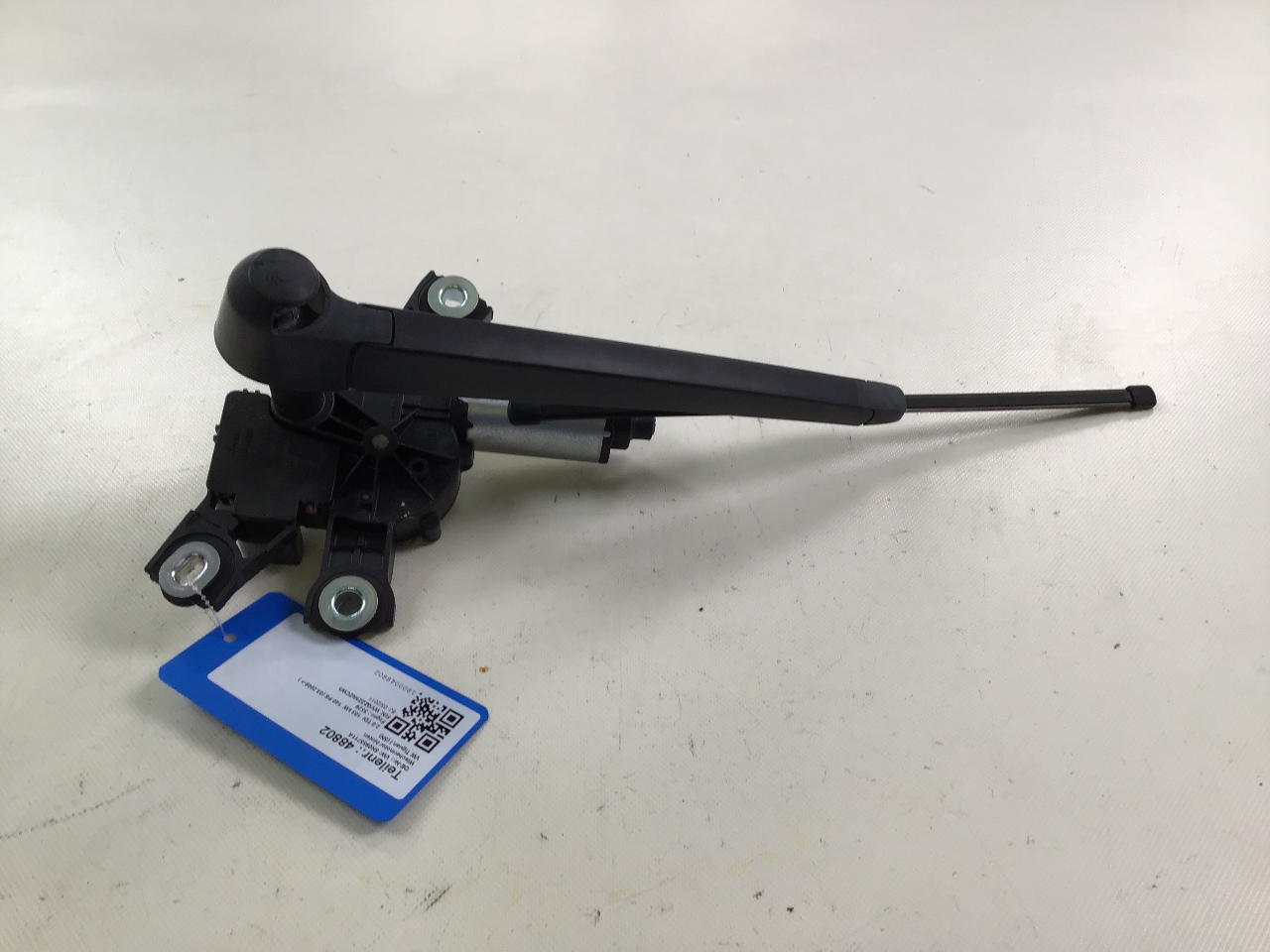 Rear wiper motor VW TIGUAN (5N_) 2.0 TDI 5026568 | B-Parts