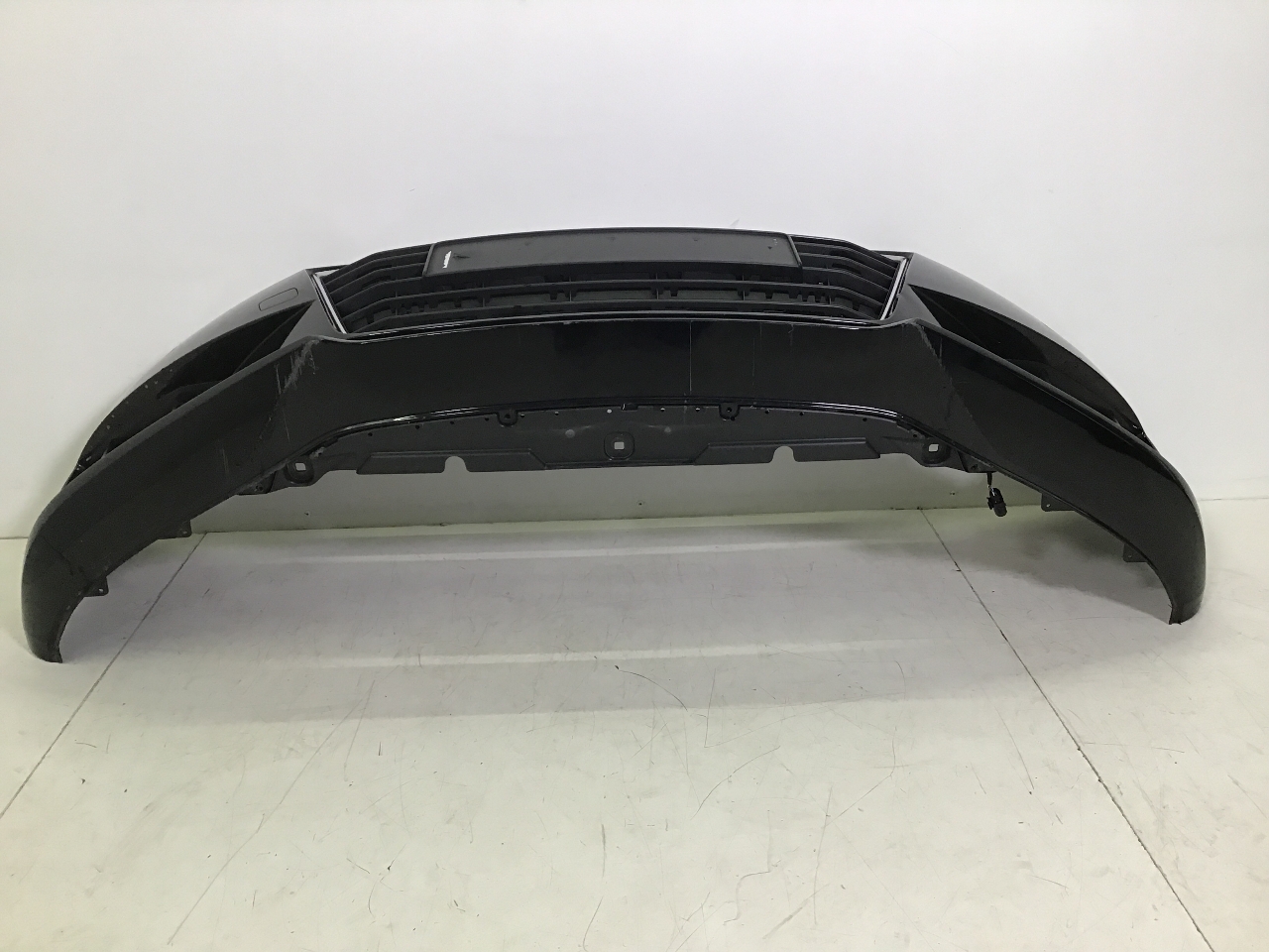 Front bumper AUDI TT (FV3, FVP) 1.8 TFSI AUDI: 8S0807065 | B-Parts