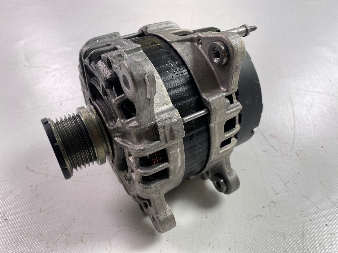 Alternator VW CRAFTER Van (SY_, SX_) 2.0 TDI 9974787 | B-Parts