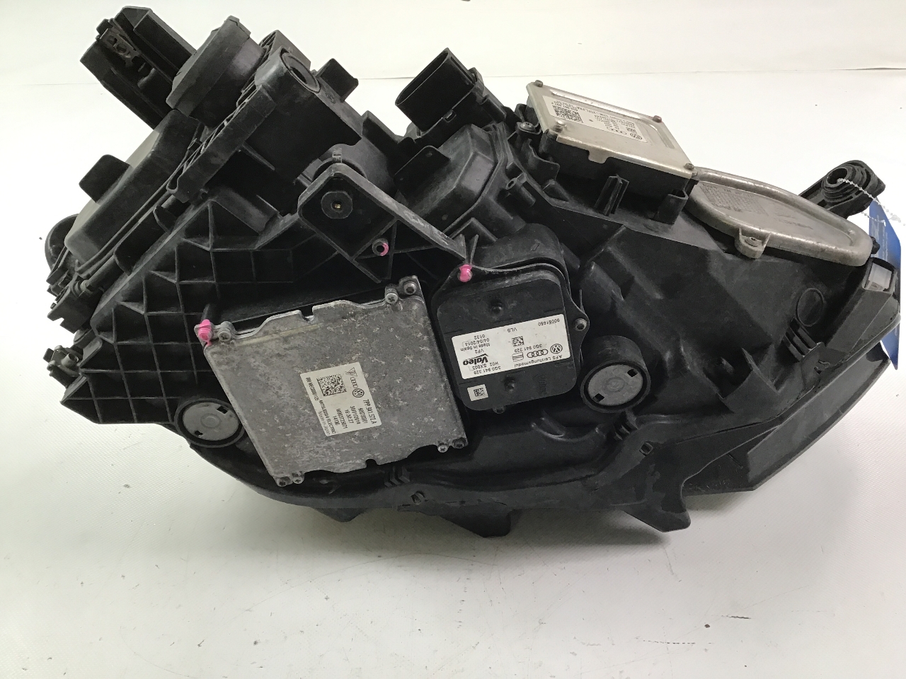 Left headlight VW PASSAT Variant (3G5, CB5) 2.0 TDI 4motion VW ...