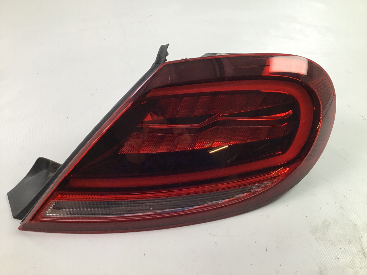 Right taillight VW BEETLE Convertible (5C7, 5C8) 2.0 TDI 6591263 | B-Parts